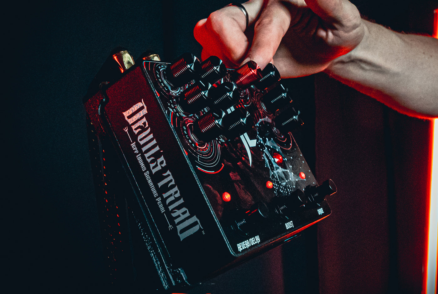 Jeff Loomis Signature Guitar Pedal - Devil's Triad™ - AllPedal